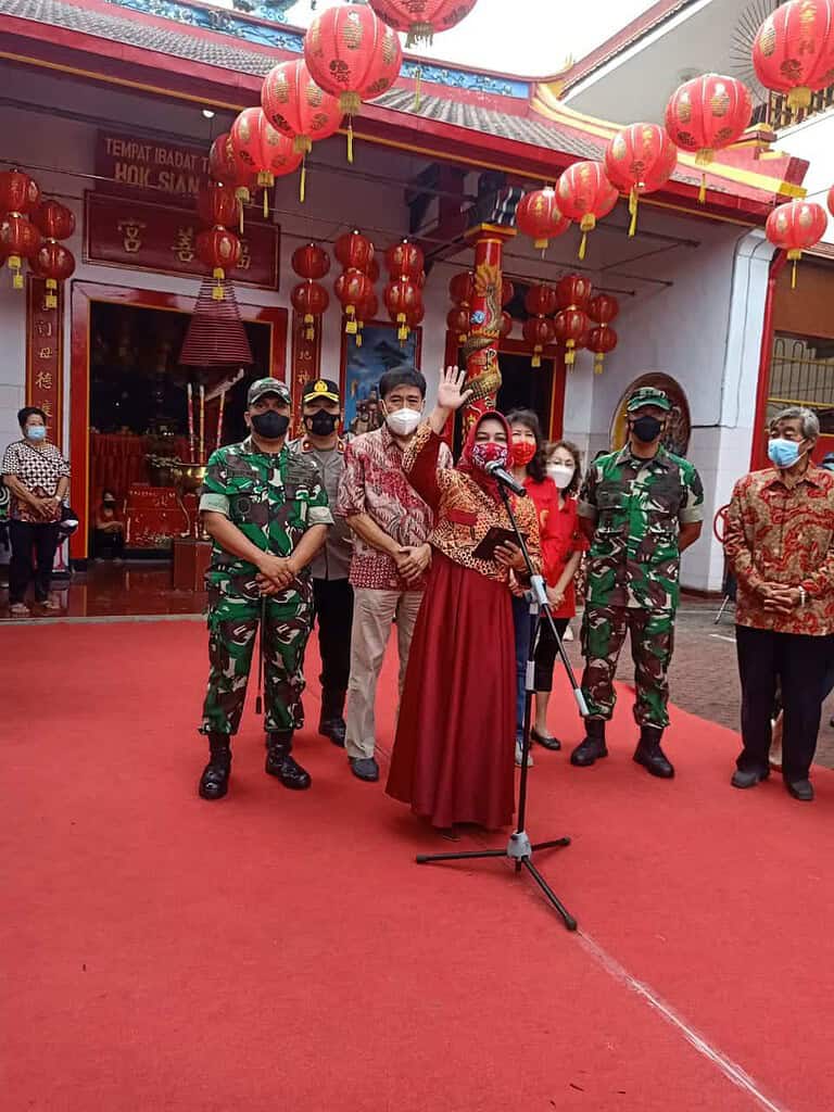 Acara Imlek Di Klenteng Mojokerto Dihadiri Oleh Ibu Walikota Mojokerto ...