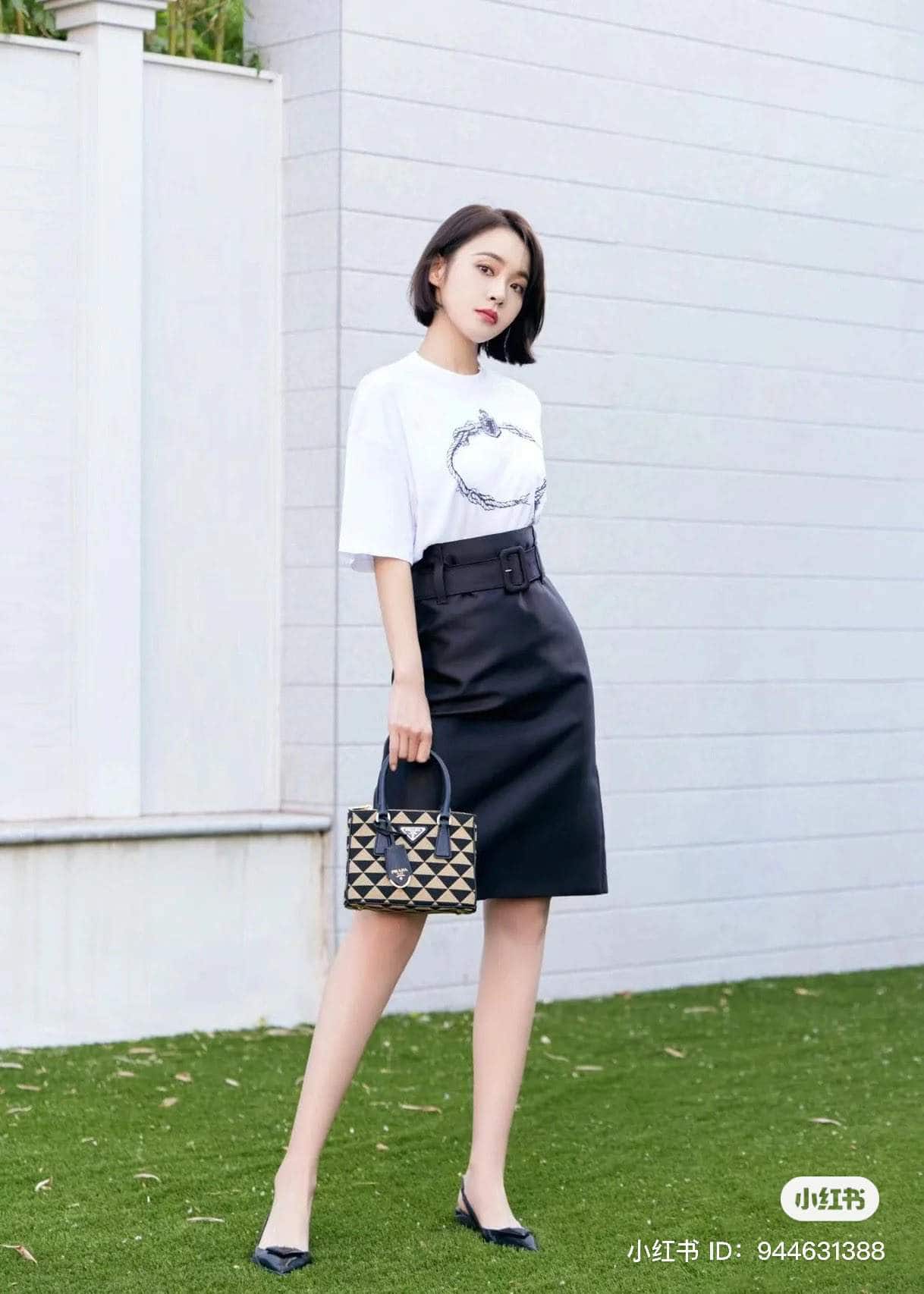 Potret Qi Xi, Zhang Jianing & Zhu Yanmanzi Untuk Prada » Selebriti » Tionghoa.org - Info Budaya ...