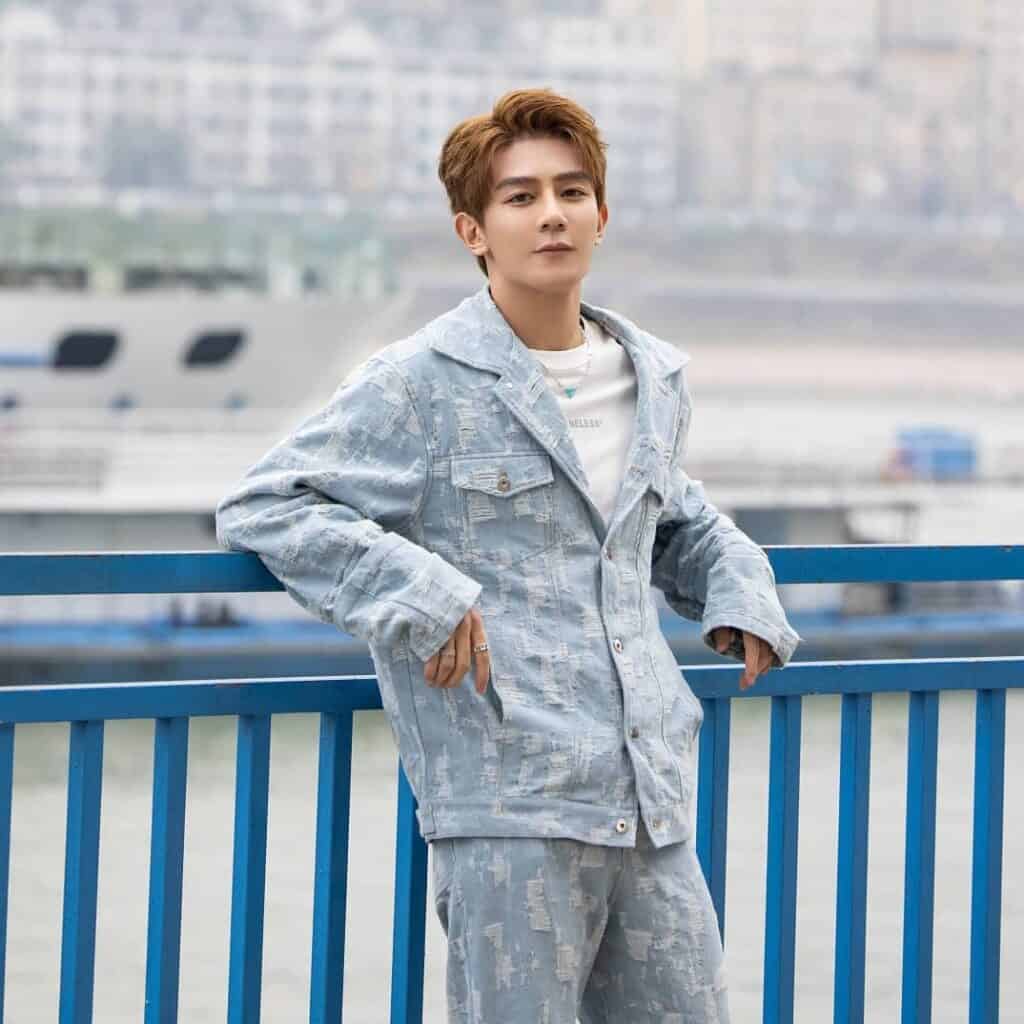 Rayakan Ultah Ke-22 Hari Ini, Tim Xia Zhiguang Bagikan Potret Barunya ...