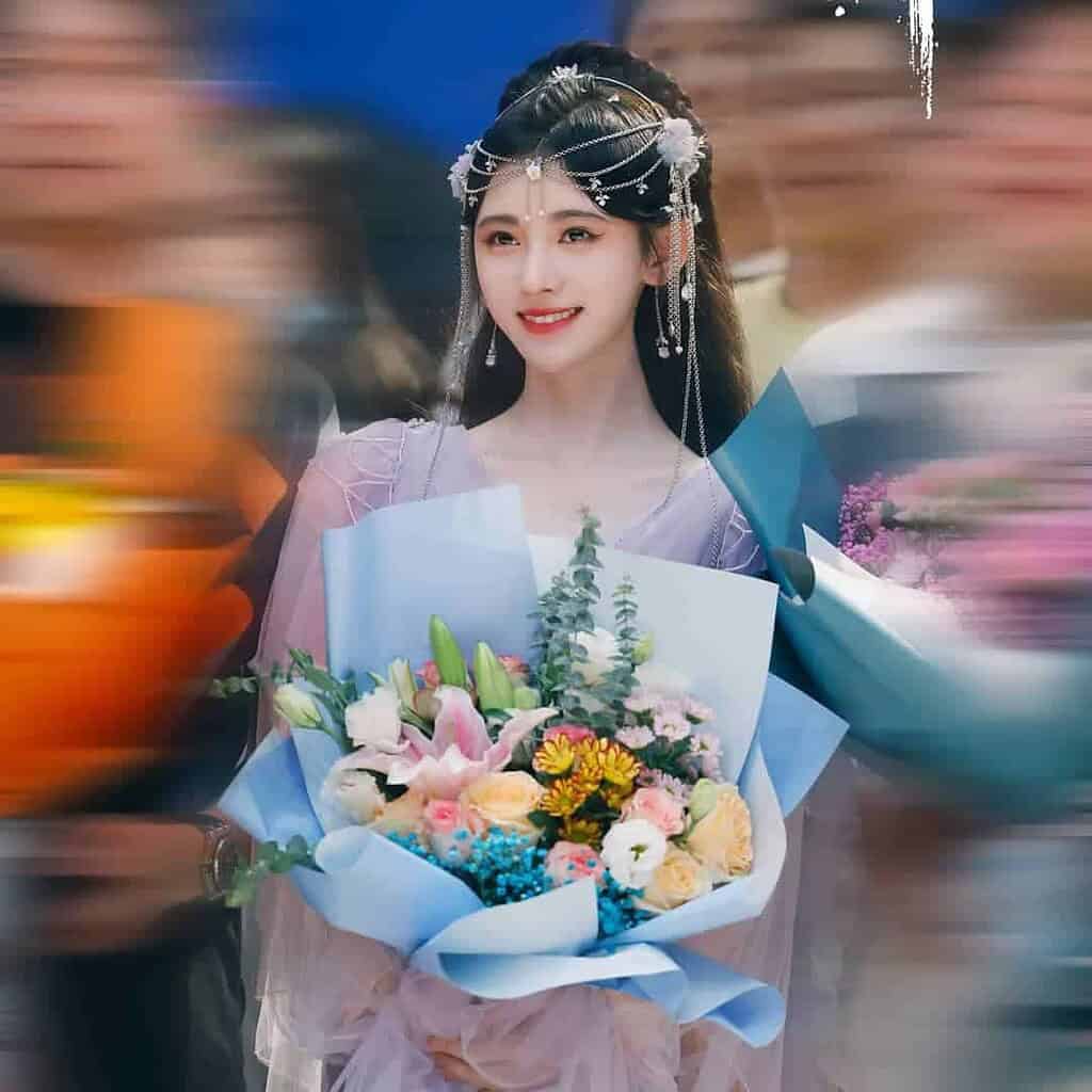 Drama Romansa Fantasi “Hua Rong” Yang Dibintangi Ju Jingyi & Guo ...